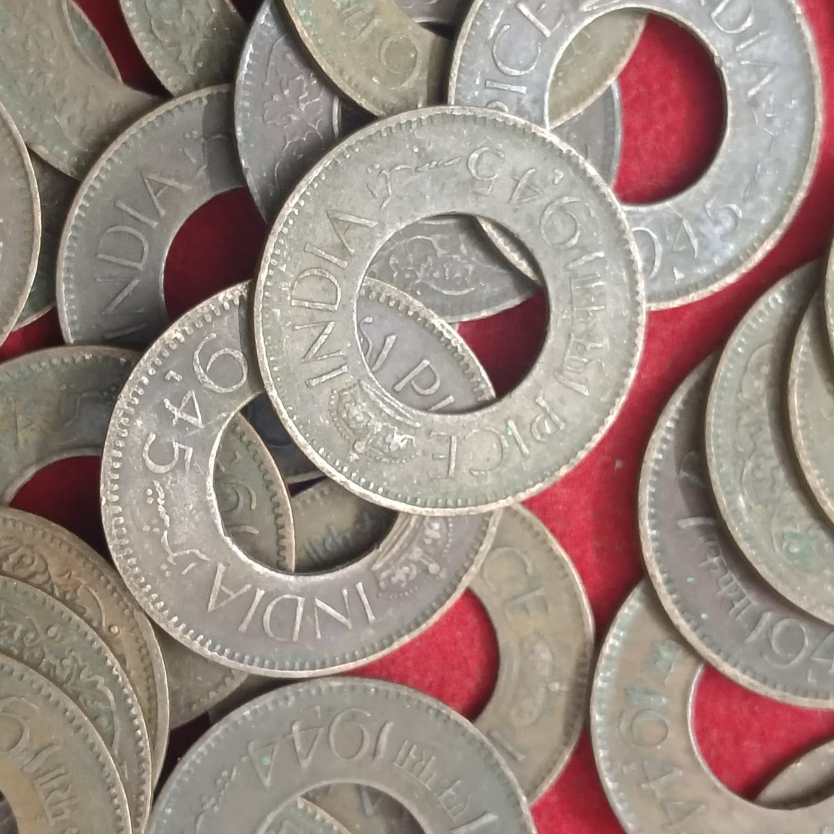 George Vi One Pice Hole Coin Lahore Mint 1944 or 1945 11 Pcs Given ...