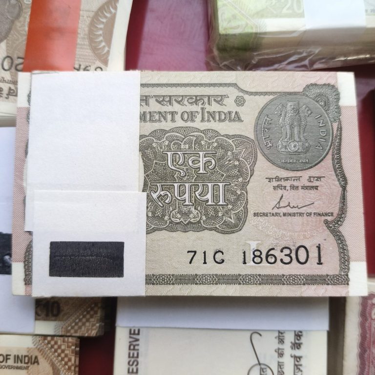 Today Offer🤩 Most Valuable Rare One Rupee Bundle 100 Note Packet Serial ...