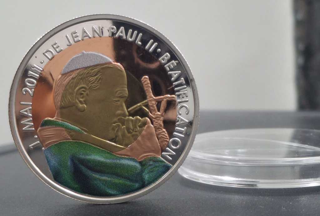 CAMEROUN 100 FRANCS 2011 JEAN PAUL RARE TRI-METALLIC UNC COIN # I-822 ...