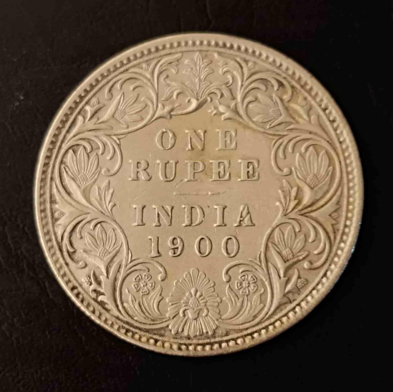 Silver British India Victoria queen Denominaton 1 ₹ Year 1900 Same and ...
