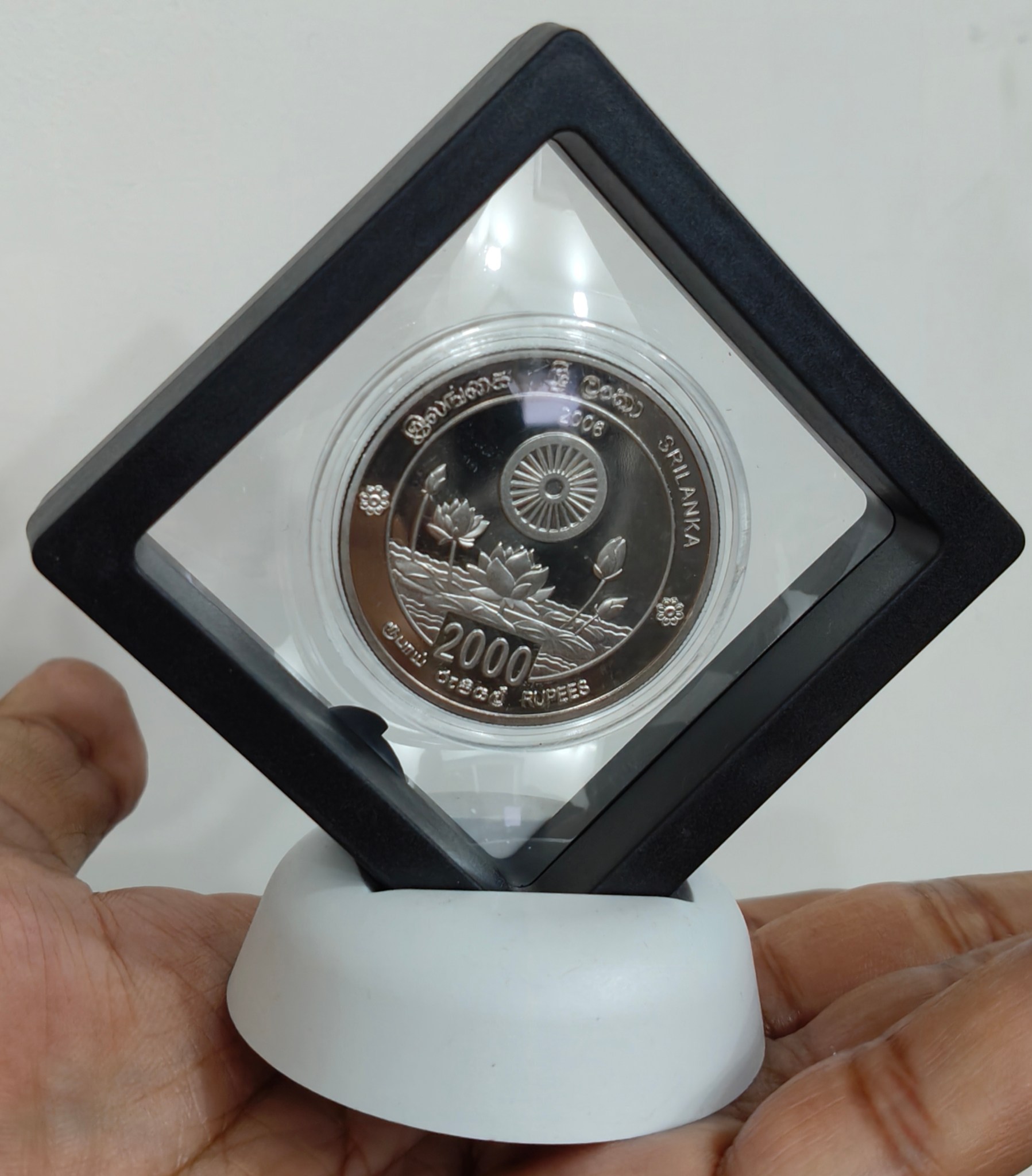 Buddha jayanti 2550 Shri Lanka token coin with box and stand beautiful ...