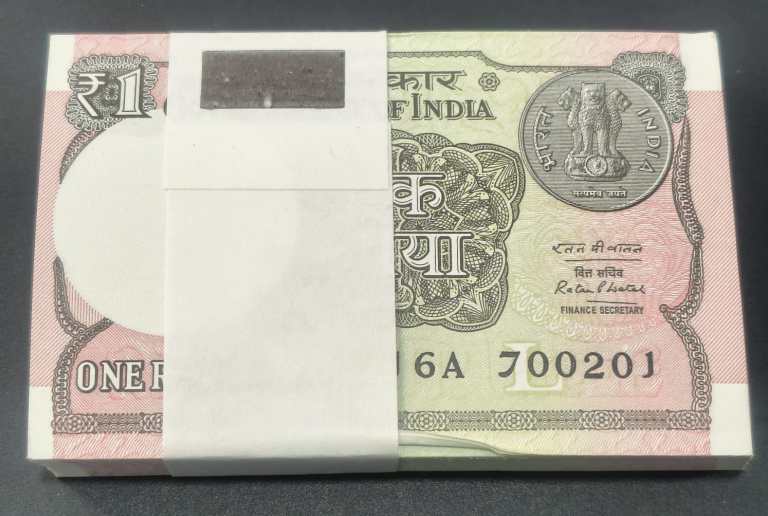 700201 - 700300 Fancy Number 1 RUPEES 2016 (100 Note) Serial Packet #Sk ...